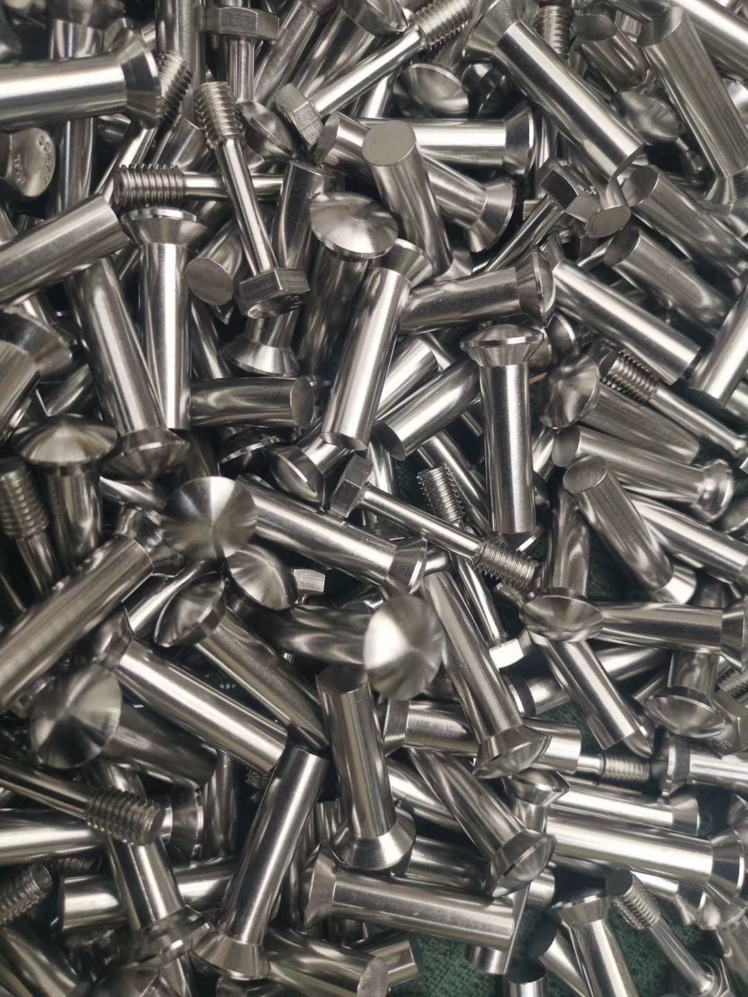 2205 Stainless Steel Oval Rivets - 杜博士金属制品有限公司